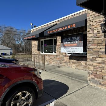 KNUCKLEHEAD BARBECUE - Updated December 2025 - 32 Photos & 42 Reviews - 401 E Center St, Mebane ...