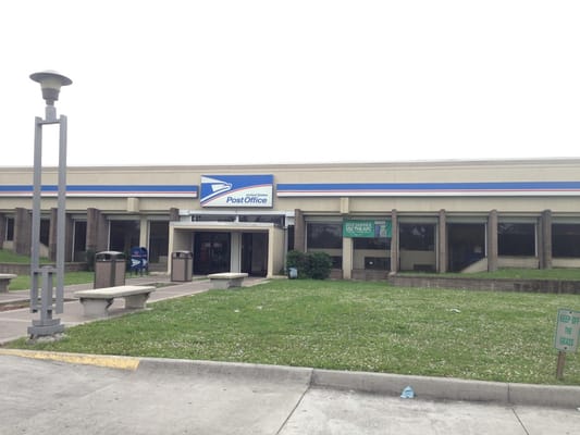 USPS - Updated August 2025 - 20 Photos & 89 Reviews - 1900 W Oakland ...