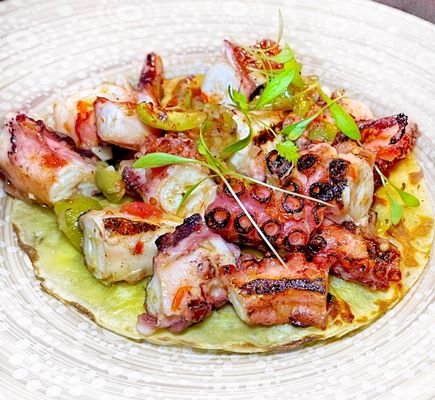 MARGO - Updated December 2025 - 60 Photos & 13 Reviews - 600 King ...