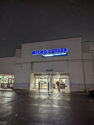MICRO CENTER - Updated June 2025 - 80 Photos & 217 Reviews - 32800 ...