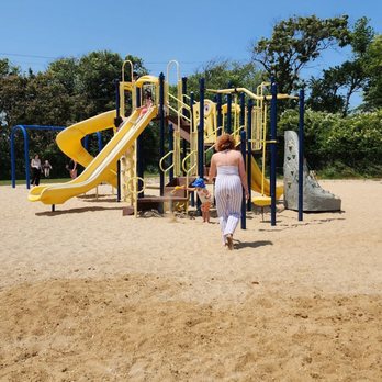 ISLIP TOWN BEACH - Updated November 2025 - 34 Photos - 600 S Bay Ave ...