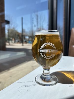 TWISTED SISTERS TAP HOUSE - BURLESON - Updated May 2026 - 65 Photos ...
