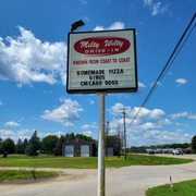 MILTY-WILTY DRIVE-IN RESTAURANT - 30 Photos & 24 Reviews - W7411 WI-73 ...