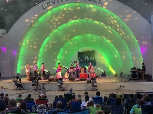 OVERTON PARK SHELL - 82 Photos & 66 Reviews - 1928 Poplar Ave, Memphis ...