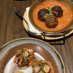 HUBBARD INN - Updated December 2025 - 578 Photos & 301 Reviews - 110 W ...