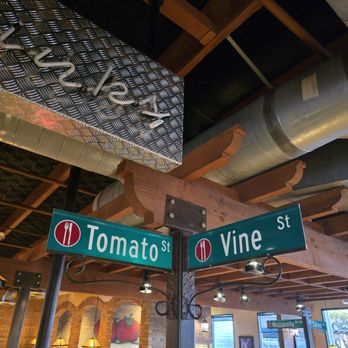 TOPPERS PIZZA PLACE - Updated December 2025 - 428 Photos & 714 Reviews ...