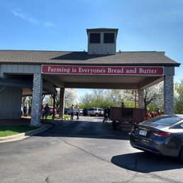 THE MACHINE SHED - APPLETON - Updated October 2025 - 163 Photos & 193 ...