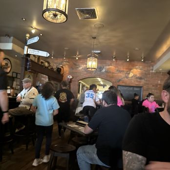 TWO FOOLS TAVERN - Updated October 2024 - 706 Photos & 746 Reviews ...