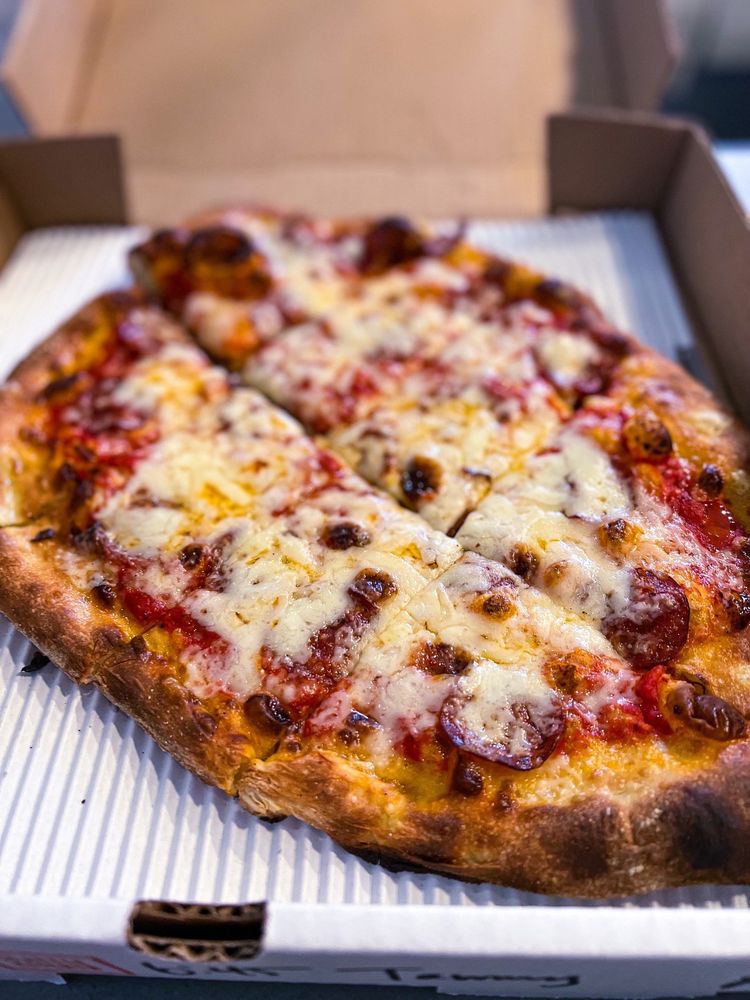 SERIOUS PIE DOWNTOWN - Updated July 2025 - 3379 Photos & 4797 Reviews ...