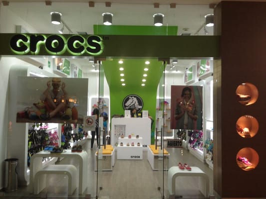 CROCS - Updated August 2024 - Lázaro Cárdenas 1000, Monterrey, Nuevo ...
