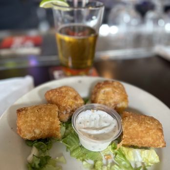 HAWKEYE’S BAR & GRILL - 141 Photos & 364 Reviews - 1458 W Taylor St ...