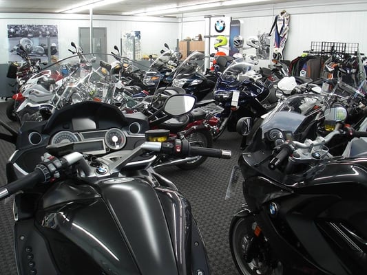 ENGLE MOTORS INC - Updated October 2025 - 24 Reviews - 6633 E Truman Rd ...