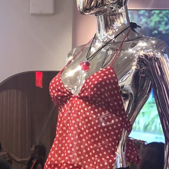 EDIKTED - Updated December 2025 - 37 Photos & 22 Reviews - 518 Broadway ...