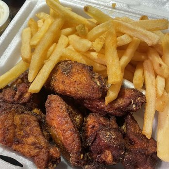 R&R EXTREME WINGS - Updated October 2025 - 52 Photos & 66 Reviews ...