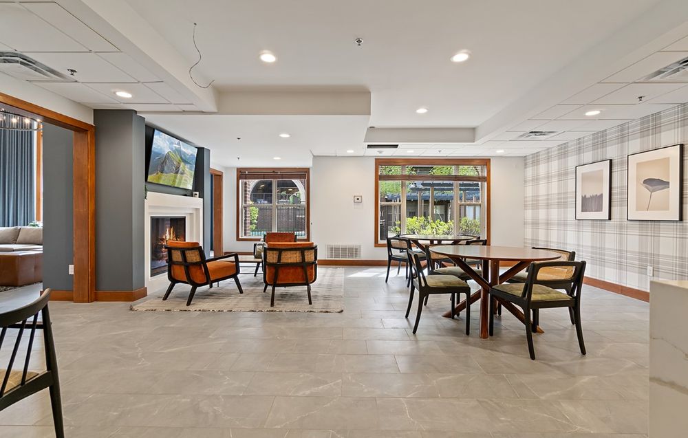 808 BERRY PLACE APARTMENTS - Updated April 2025 - 53 Photos - 808 Berry ...