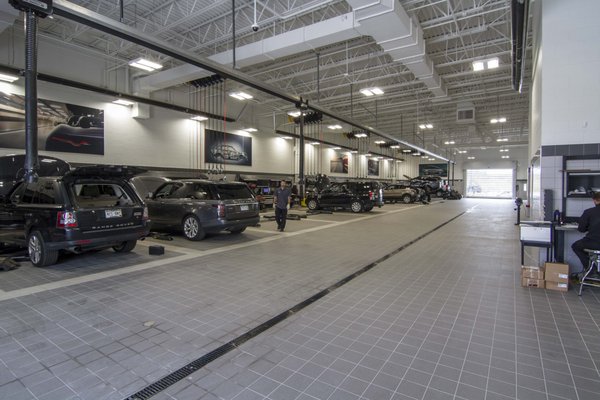 LAND ROVER FLATIRONS - Updated December 2025 - 36 Photos & 85 Reviews ...