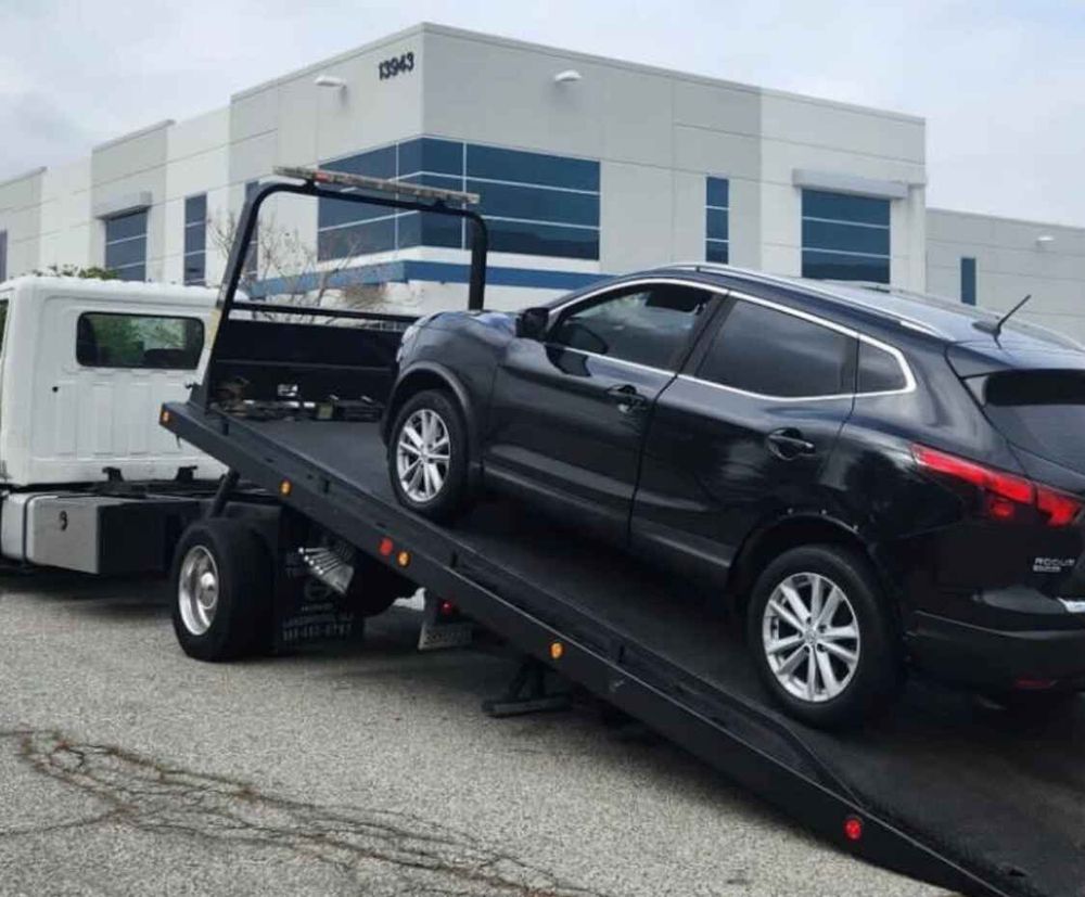 OLD TOWN TOWING - Updated January 2026 - Request a Quote - 245 W North ...