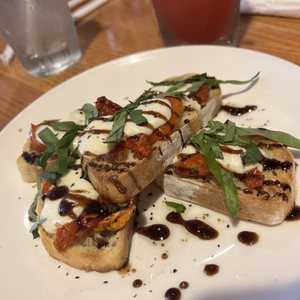 SHADY GROVE - 355 Photos & 386 Reviews - 5500 Walnut St, Pittsburgh, PA ...