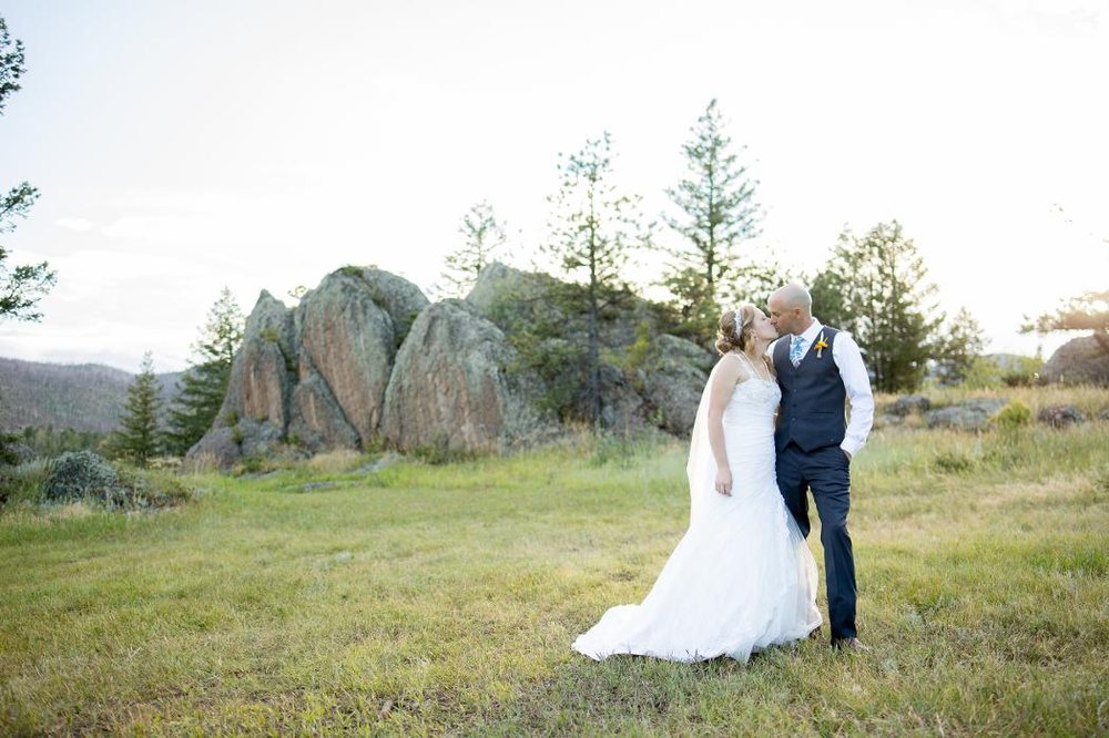 STOVE PRAIRIE RANCH - Updated June 2025 - 25 Photos - 9116 Old Flowers ...