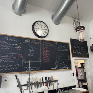 FACE ROCK CREAMERY - 214 Photos & 305 Reviews - 680 2nd St Se On Hwy ...