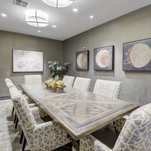 KAWEAH MANOR - Updated April 2025 - 10 Reviews - 3710 W Tulare Ave ...