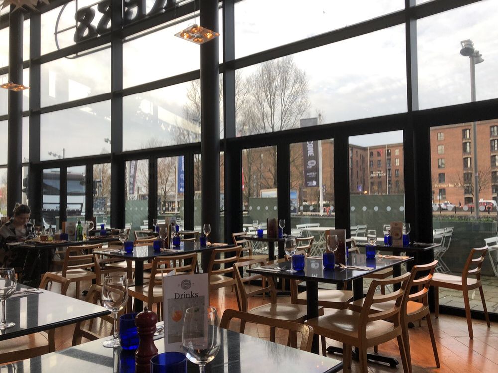 PIZZA EXPRESS - Updated June 2025 - 16 Photos - 16 Monarch Quay ...