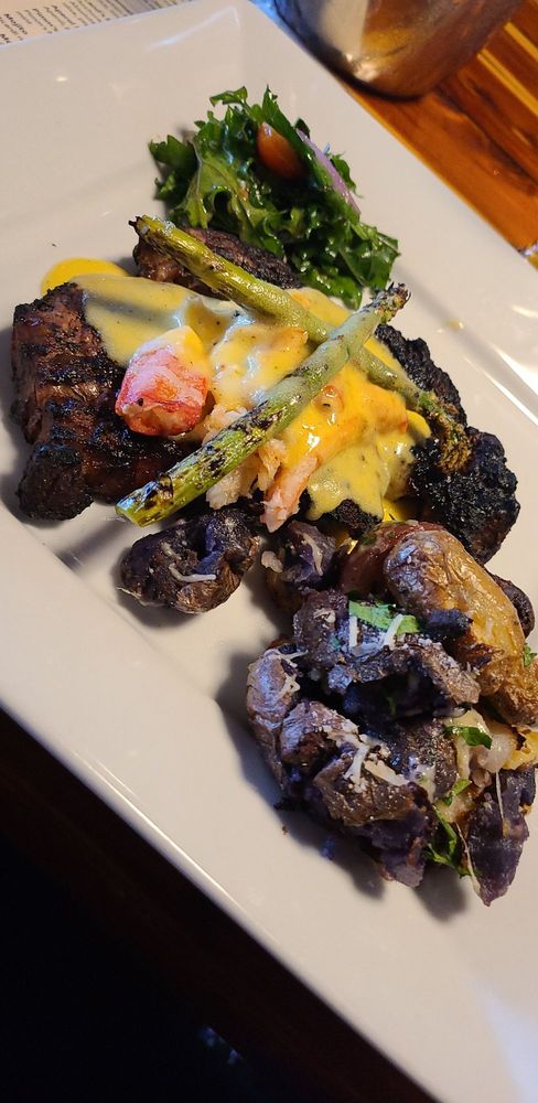 THE CHART ROOM RESTAURANT - Updated July 2024 - 132 Photos & 96 Reviews ...