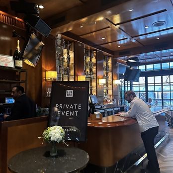 LUXBAR - Updated August 2024 - 880 Photos & 1161 Reviews - 18 East ...