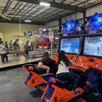 OASIS FAMILY FUN CENTER - Updated December 2025 - 95 Photos & 78 ...