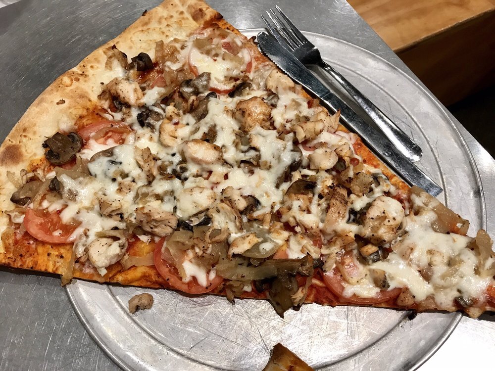 LAZY MOON PIZZA - 704 Photos & 675 Reviews - Pizza - 11551 University ...