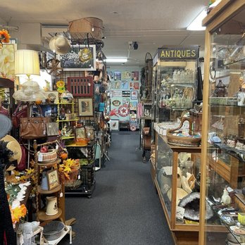 MIDTOWN ANTIQUES - Updated August 2025 - 19 Photos & 10 Reviews - 1052 ...