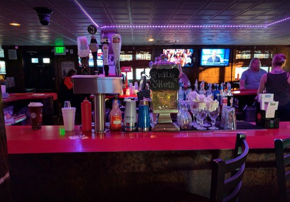 NORTH POINT INN - Updated August 2025 - 20 Photos & 22 Reviews - 221 N ...