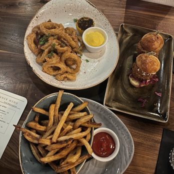 THE BLUE DOG COOKHOUSE AND BAR - Updated August 2025 - 474 Photos & 277 ...