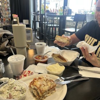 HEITZMAN TRADITIONAL BAKERY AND DELI - Updated December 2025 - 189 ...