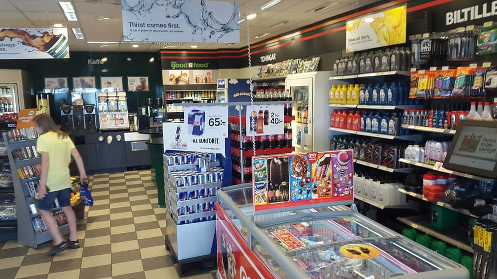 SHELL - Turistgatan 4, Åstorp, Sweden - Hot Dogs - Restaurant Reviews ...