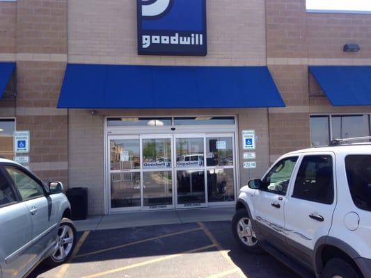 GOODWILL INDUSTRIES OF NORTHERN ILLINOIS - Updated July 2025 - 501 West Stevenson Rd, Ottawa ...