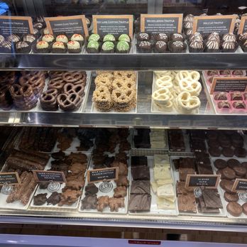 THE VERMONT COUNTRY STORE - Updated August 2025 - 173 Photos & 110 ...