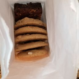 DIDDY RIESE COOKIES - Updated May 2025 - 3426 Photos & 5907 Reviews ...