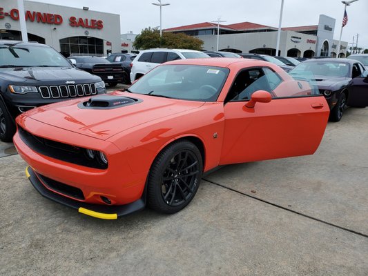 HELFMAN DODGE CHRYSLER JEEP RAM FIAT - Updated July 2024 - 140 Photos ...