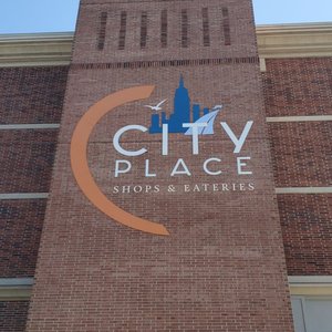 CLOSTER PLAZA - Updated August 2025 - 17 Photos - 19 Vervalen St ...