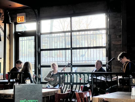 MYSTIC ROGUE IRISH PUB - Updated January 2026 - 206 Photos & 56 Reviews ...