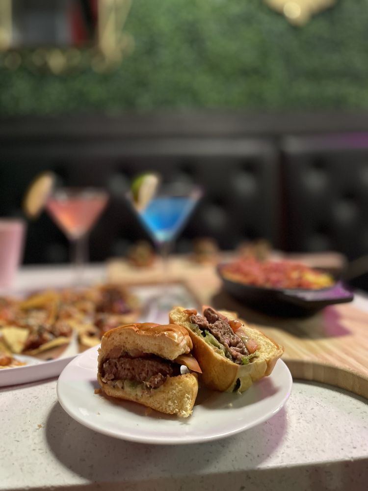 DND BAR - Updated December 2025 - 47 Photos - 8333 Kennedy Rd, Markham ...