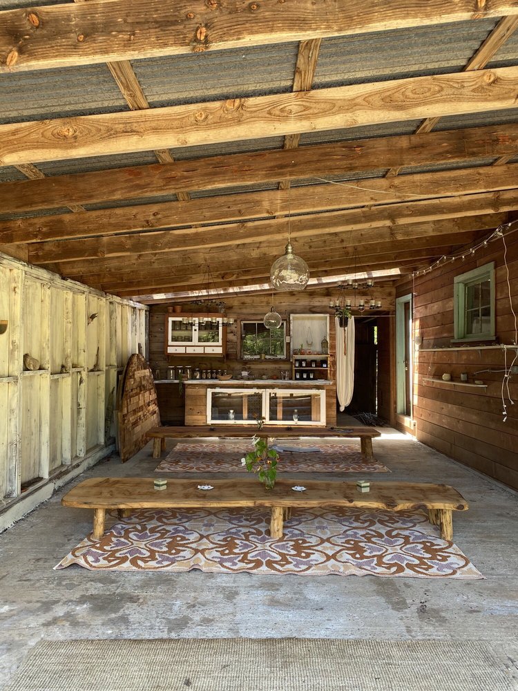 CEDAR BLOOM FARM - Updated July 2024 - 20 Photos - 160 Ollis Rd, Cave ...