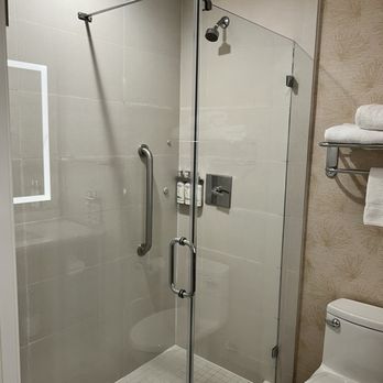 HOLIDAY INN EL MONTE - LOS ANGELES - Updated September 2025 - 279 ...