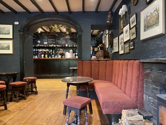 BADGER BAR - Updated September 2024 - 25 Photos - Rydal, Cumbria ...