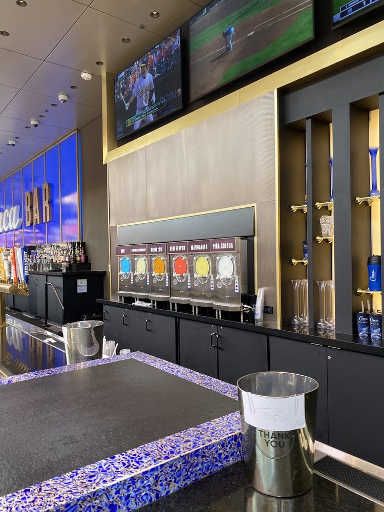 CIRCA BAR - Updated October 2025 - 31 Photos & 21 Reviews - 8 Fremont ...