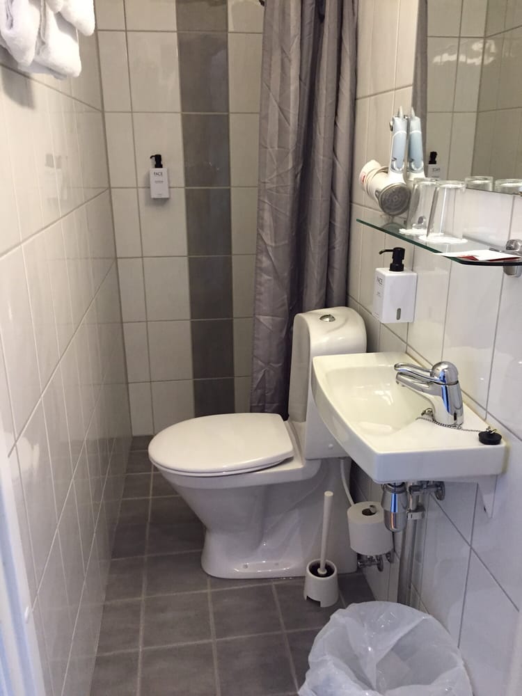 SCANDIC STRAND - Updated August 2024 - Strandkaien 2-4, Bergen, Norway ...