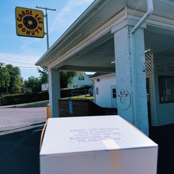 CAROL LEE DONUTS - Updated December 2025 - 90 Photos & 240 Reviews ...