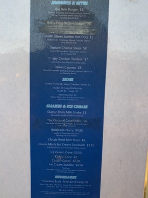 SQUAREBURGER - Updated April 2025 - 64 Photos & 126 Reviews - 200 N 6th ...