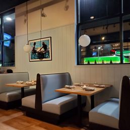 BLUEBIRD KITCHEN - Updated July 2025 - 339 Photos & 214 Reviews - 2405 ...